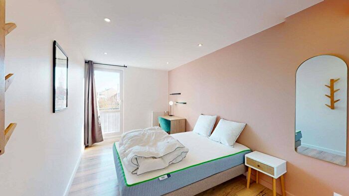 Appartement à louer - Saint Maurice-Pellevoisin, Lille - 1 pièce