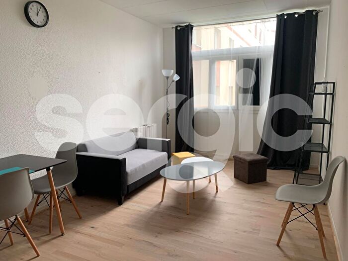 Appartement à louer - Béthune, Gare - 1 pièce - 1 chambre