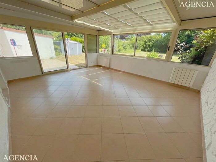 Maison à vendre - Pontault-Combault - 8 pièces - 5 chambres