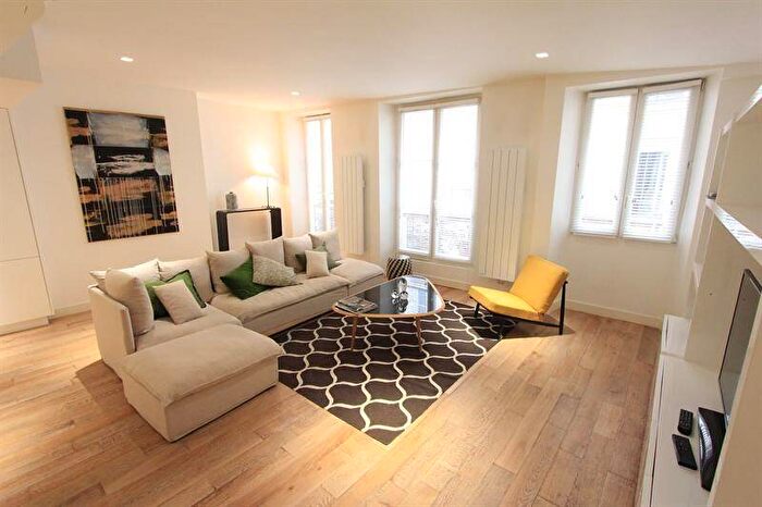 Appartement à louer - Odéon, Paris ème arrondissement - 2 pièces - 1 chambre