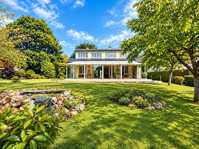 Maison 7 pièces à vendre à Luisant