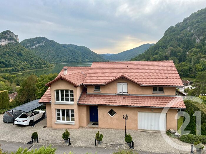 Maison à vendre - Chancia - 8 pièces - 4 chambres