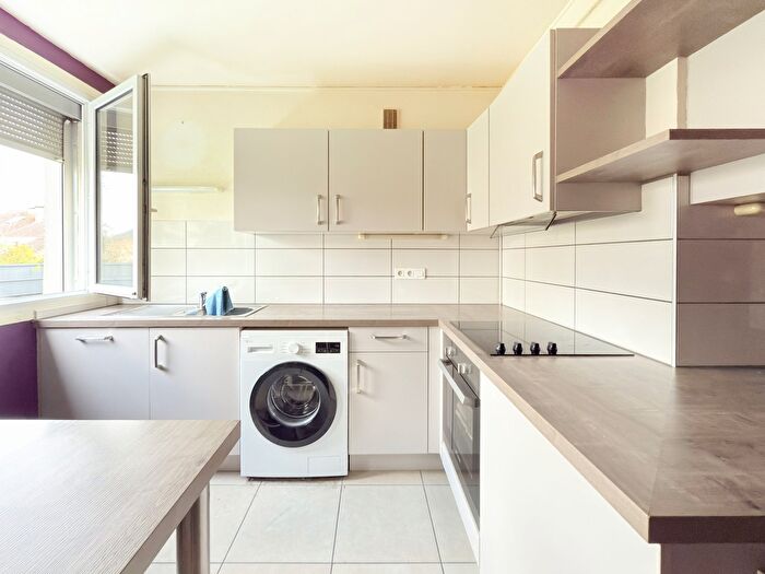 Appartement à vendre - Épinal - 4 pièces - 3 chambres