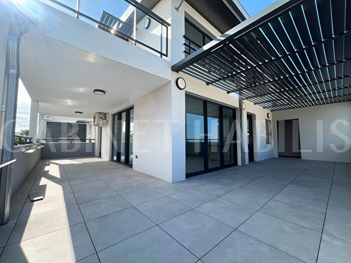 Appartement à louer - Saint-Pierre, Centre-ville - 3 pièces - 2 chambres