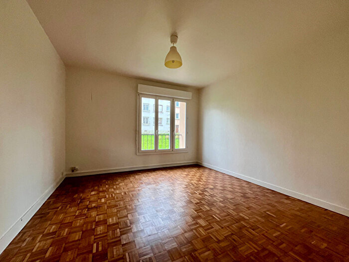 Appartement à louer - Quimper, Centre-ville - 3 pièces - 2 chambres