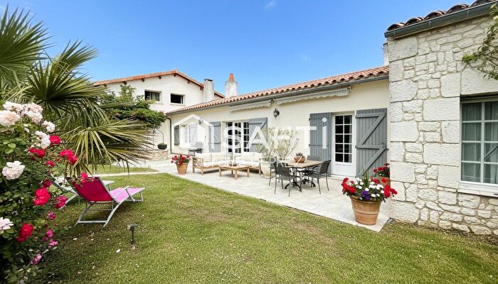 Saint-Michel-en-l'Herm - Maison 11 pièces à vendre