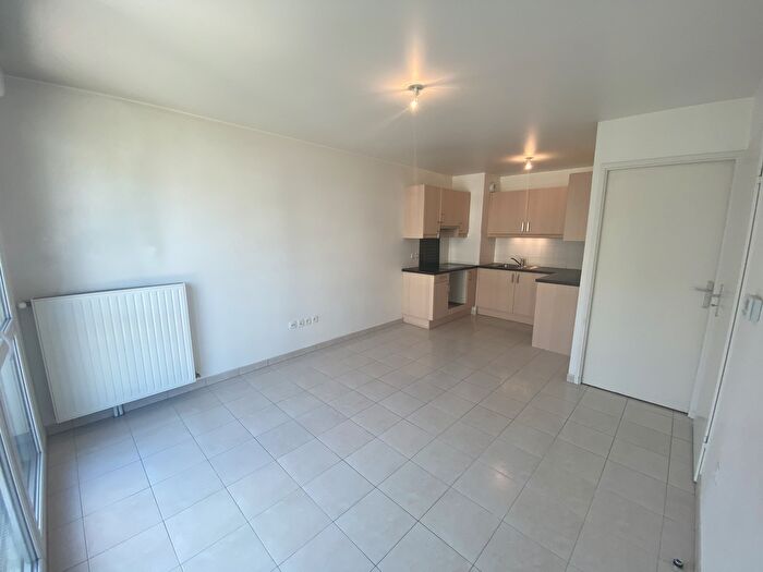 Appartement à louer - Fontenay-le-Fleury, Soleil Levant - 2 pièces - 1 chambre