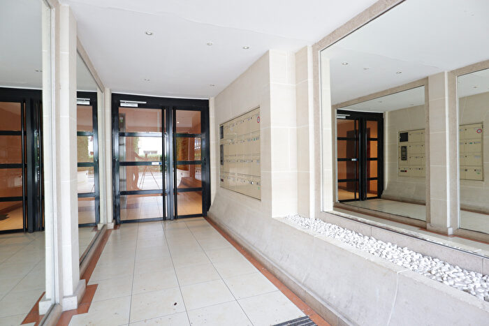 Appartement à vendre - LHaÿ-les-Roses, Petit Robinson - 4 pièces - 3 chambres