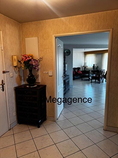 Appartement à vendre - Hyères, Pyanet - 5 pièces - 3 chambres
