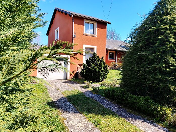 Maison 6 pièces à Saint-Jean-du-Bruel, à vendre