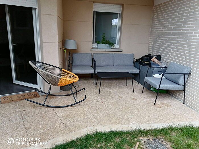 Appartement 4 pièces à louer à Ermitage-Nacelle Papeterie, Corbeil-Essonnes