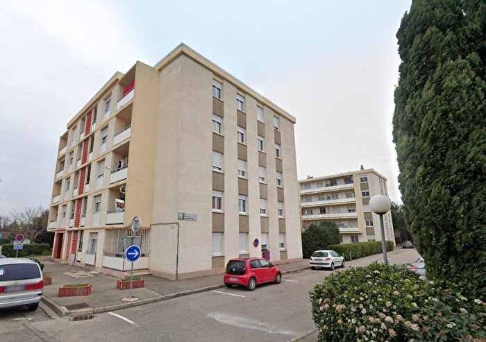 Dr Ayme, Cavaillon : Appartement 3 pièces à louer