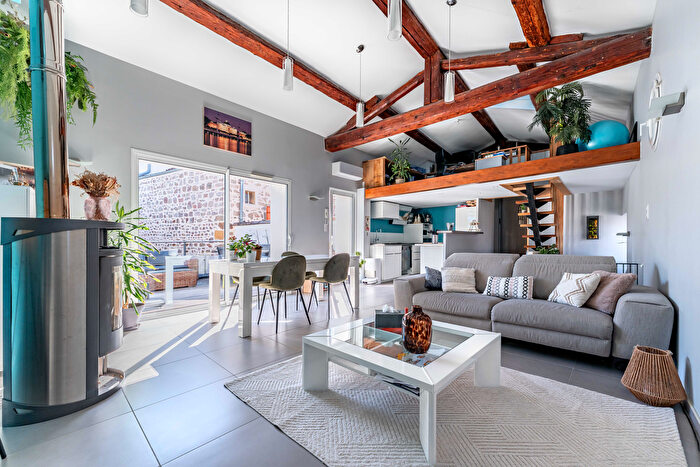 Maison à vendre - Saint-Genis-les-Ollières - 5 pièces - 3 chambres