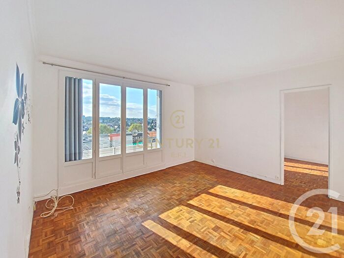 Appartement à louer - Noisy-le-Grand, Est - 3 pièces - 2 chambres