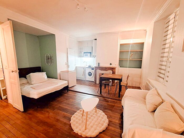 Appartement à louer - Léopold-Ville Vieille, Nancy - 1 pièce