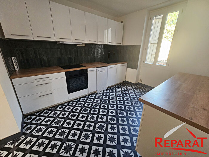 Brive-la-Gaillarde, Centre-ville, Pont Cardinal, Champanatier : Appartement 3 pièces à louer