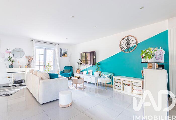 Maison à vendre - Paray-Vieille-Poste - 5 pièces - 3 chambres