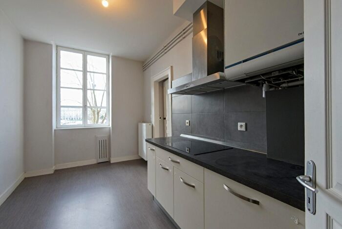 Appartement à louer - Pau - 3 pièces - 2 chambres