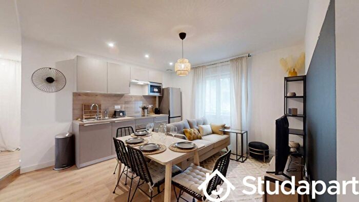 Hôtel de Ville, Saint-Nazaire : Appartement 1 pièce à louer