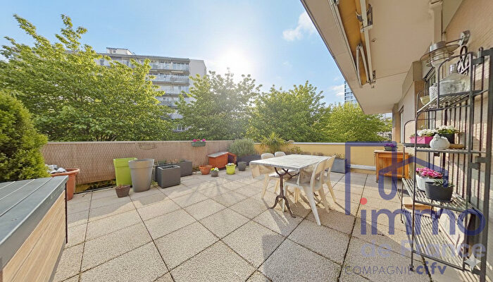 Appartement à vendre - Saint-Étienne, La Terrasse, Bel Air, Bergson, Carnot - 3 pièces - 2 chambres