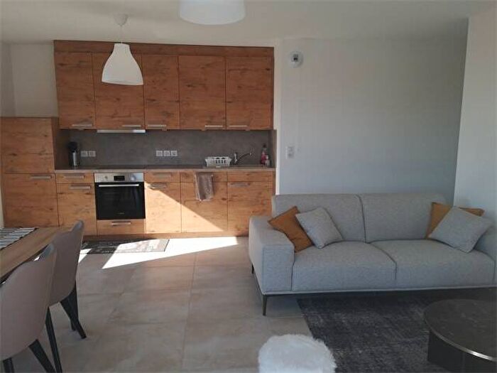 Appartement à louer - Saint-Louis - 3 pièces - 2 chambres