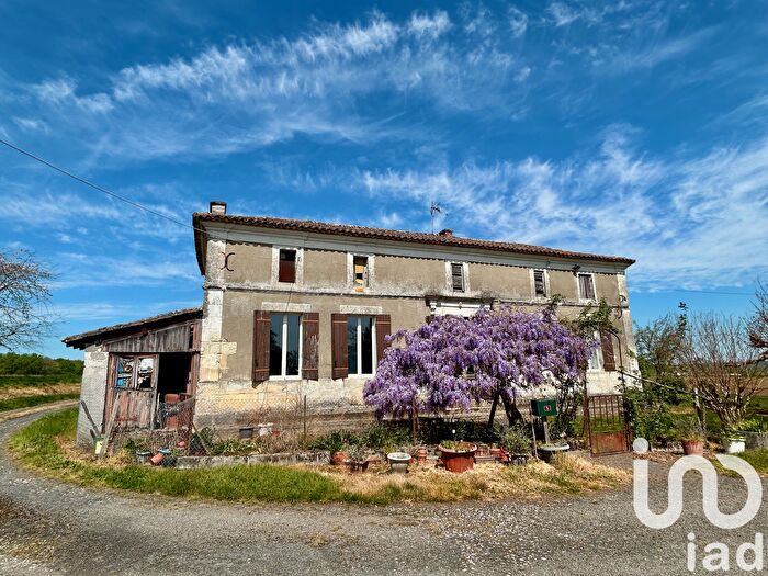 Maison à vendre - Saint-Palais-de-Négrignac - 5 pièces - 3 chambres