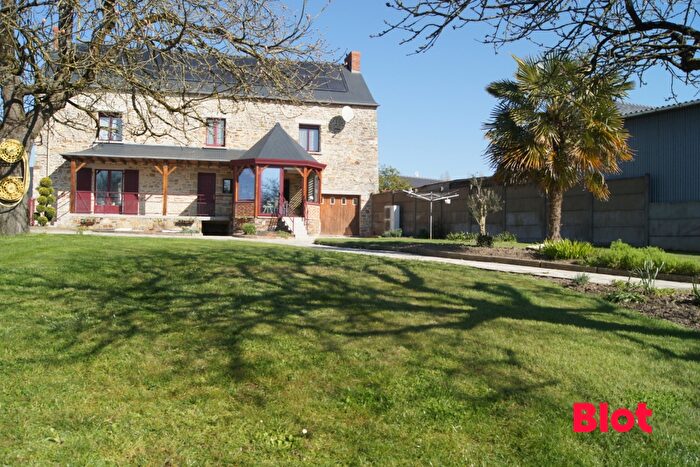 Maison à vendre - Saint-Sulpice-des-Landes - 7 pièces - 4 chambres