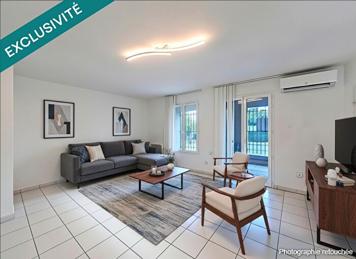 Appartement à vendre - Roquebrune-sur-Argens, Village - 3 pièces - 2 chambres