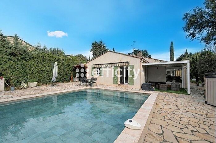 Maison à vendre - Fréjus, Gallieni - 5 pièces - 4 chambres