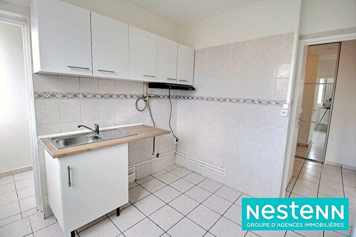 Appartement à louer - Le-Fort, Meyzieu - 4 pièces - 3 chambres