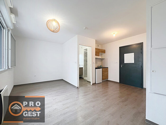 Appartement 1 pièce à Montpellier, Prés d'Arènes, à louer