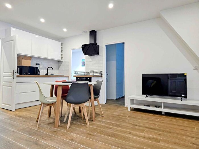 Appartement à louer - Bray-sur-Seine - 3 pièces - 2 chambres