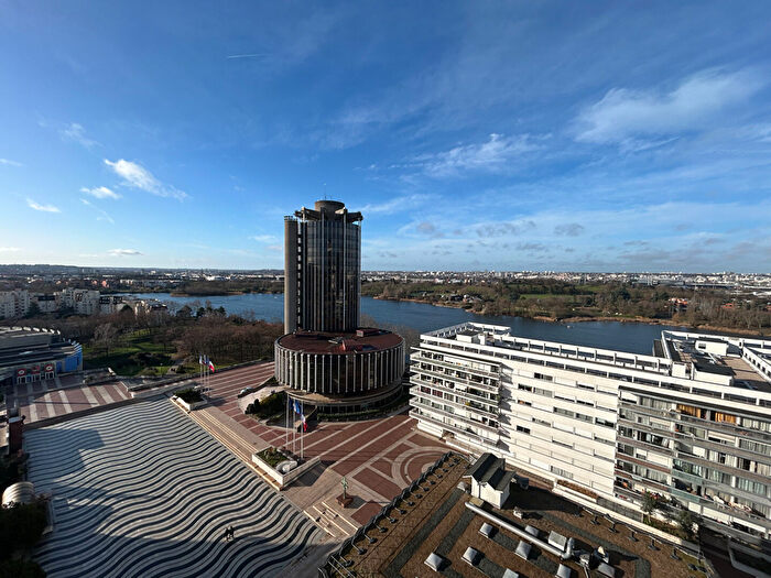 Appartement à vendre - Créteil, Pointe du Lac - 5 pièces - 4 chambres