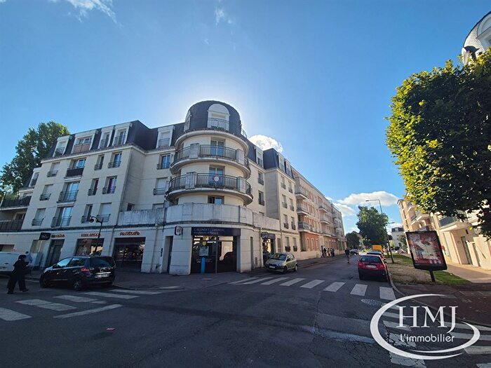 Appartement à vendre - Corbeil-Essonnes - 2 pièces - 1 chambre