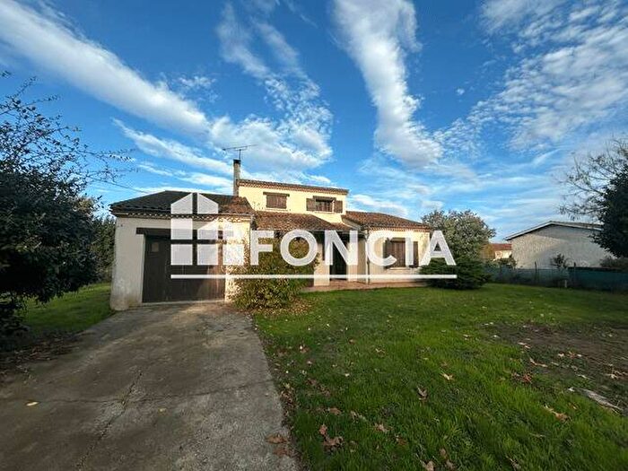 Maison à louer - Nord, Sainte-Livrade-sur-Lot - 4 pièces - 3 chambres