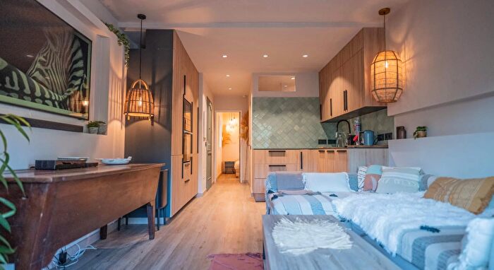 Appartement à vendre - Sainte-Maxime, Sémaphore, Nartelle - 2 pièces - 1 chambre