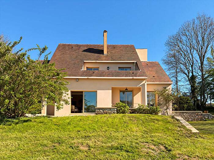 Maudétour-en-Vexin - Maison 8 pièces à vendre