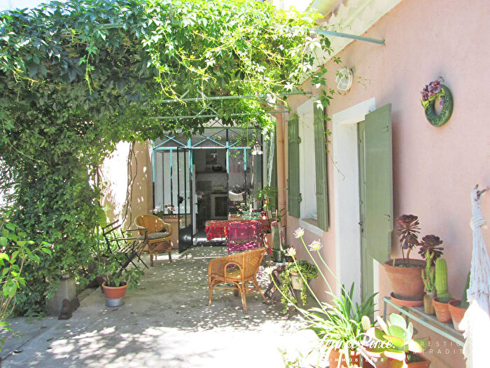 Maison à vendre - Nîmes - 4 pièces - 2 chambres