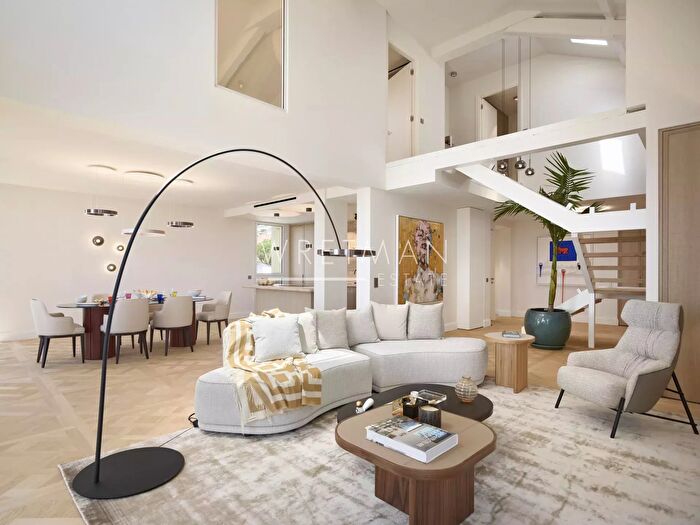 Cannes, Croix des Gardes : Appartement 5 pièces à vendre