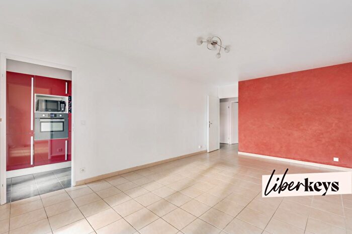 Appartement à vendre - Saint-Denis, La Plaine Saint-Denis - 4 pièces - 3 chambres