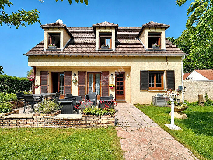 Maison 10 pièces à vendre à Viarmes
