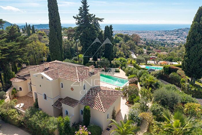 Maison à vendre - Nice - 6 pièces - 4 chambres