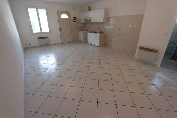 Appartement 3 pièces à louer - Nay