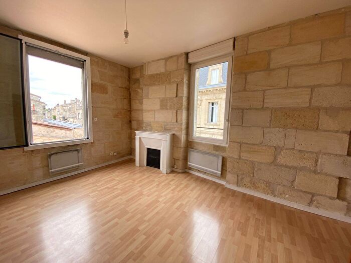 Centre ville, Bordeaux : Appartement 3 pièces à louer