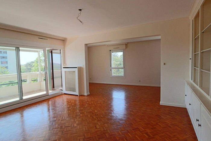 Appartement à louer - Charlier, Écully - 4 pièces - 3 chambres