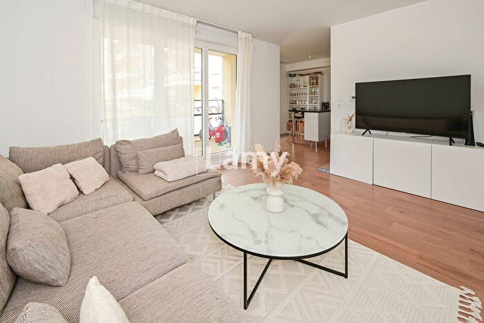 Appartement à louer - Bannier-Coligny, Orléans - 3 pièces - 2 chambres