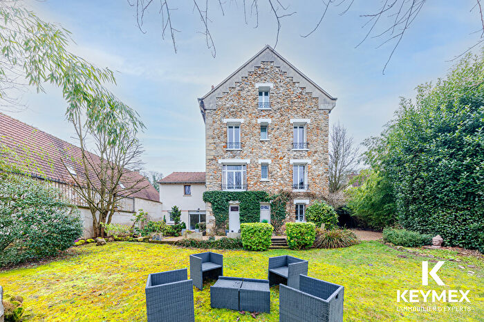 Maison à vendre - Courcelles-sur-Viosne - 11 pièces - 7 chambres