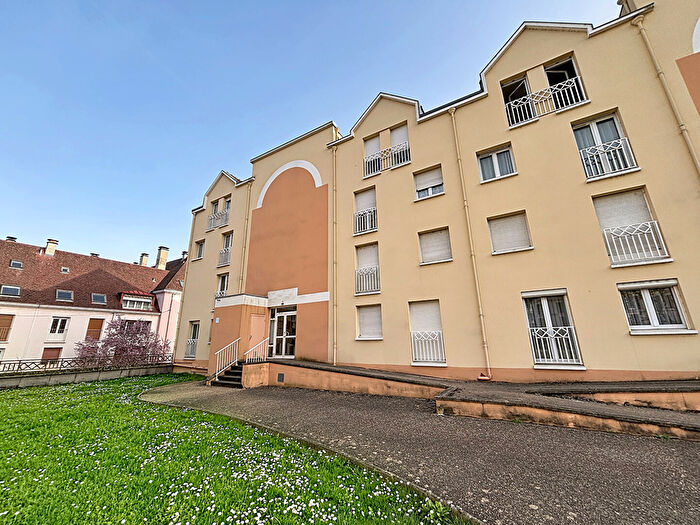 Appartement à louer - Auxerre, Centre-ville - 4 pièces - 3 chambres