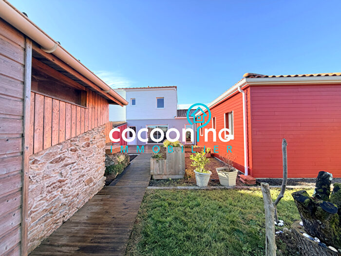 Maison à vendre - Le Loroux-Bottereau - 6 pièces - 4 chambres