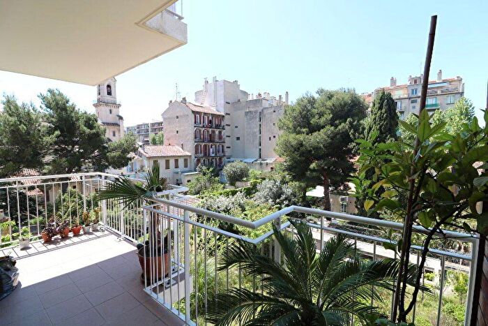 Appartement à louer - Saint Pierre, Marseille ème arrondissement - 2 pièces - 1 chambre